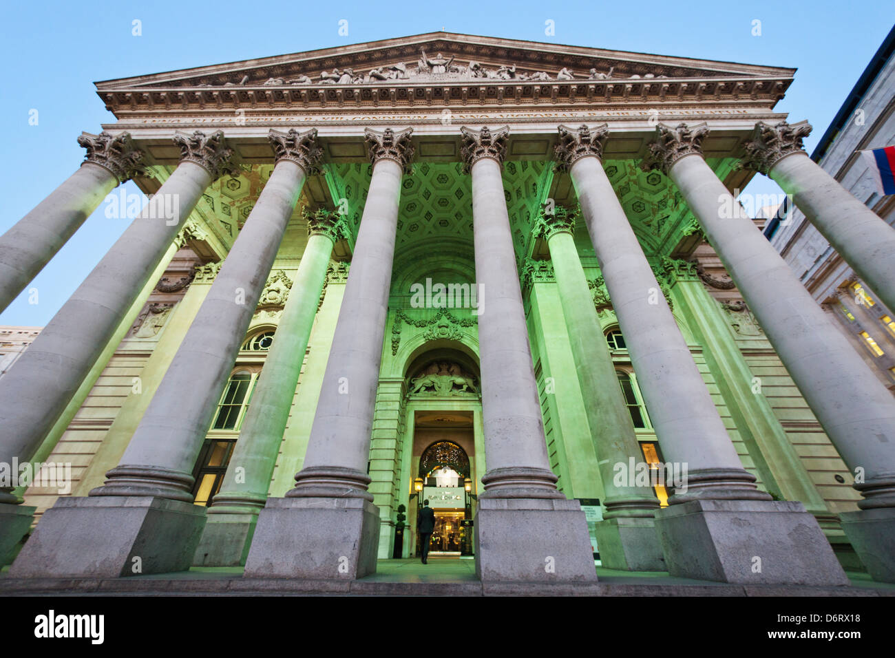 Royal exchange exterior view hi-res stock photography and images - Alamy