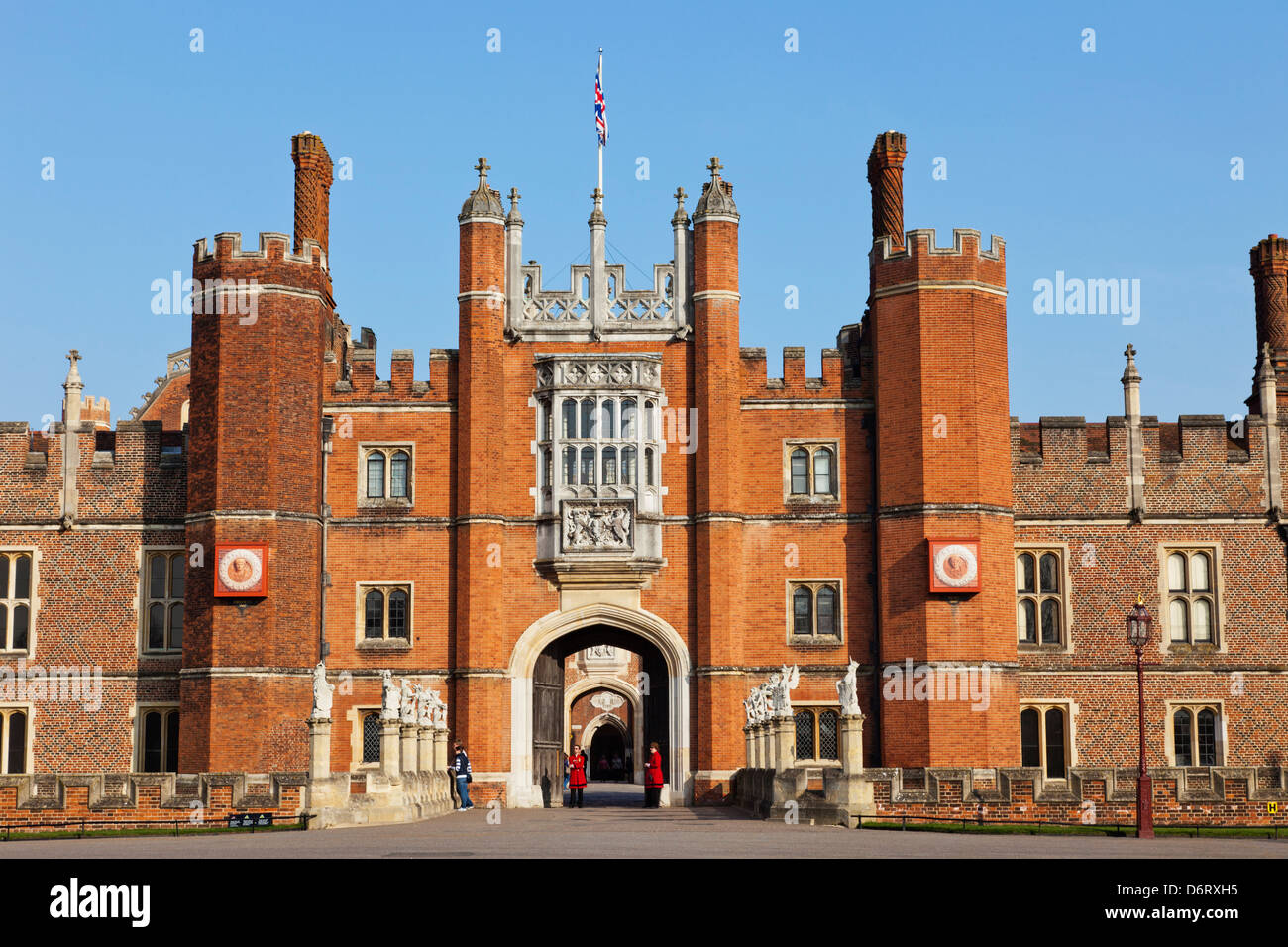 UK, England, London, Surrey, Hampton Court Palace, Great Gate House ...