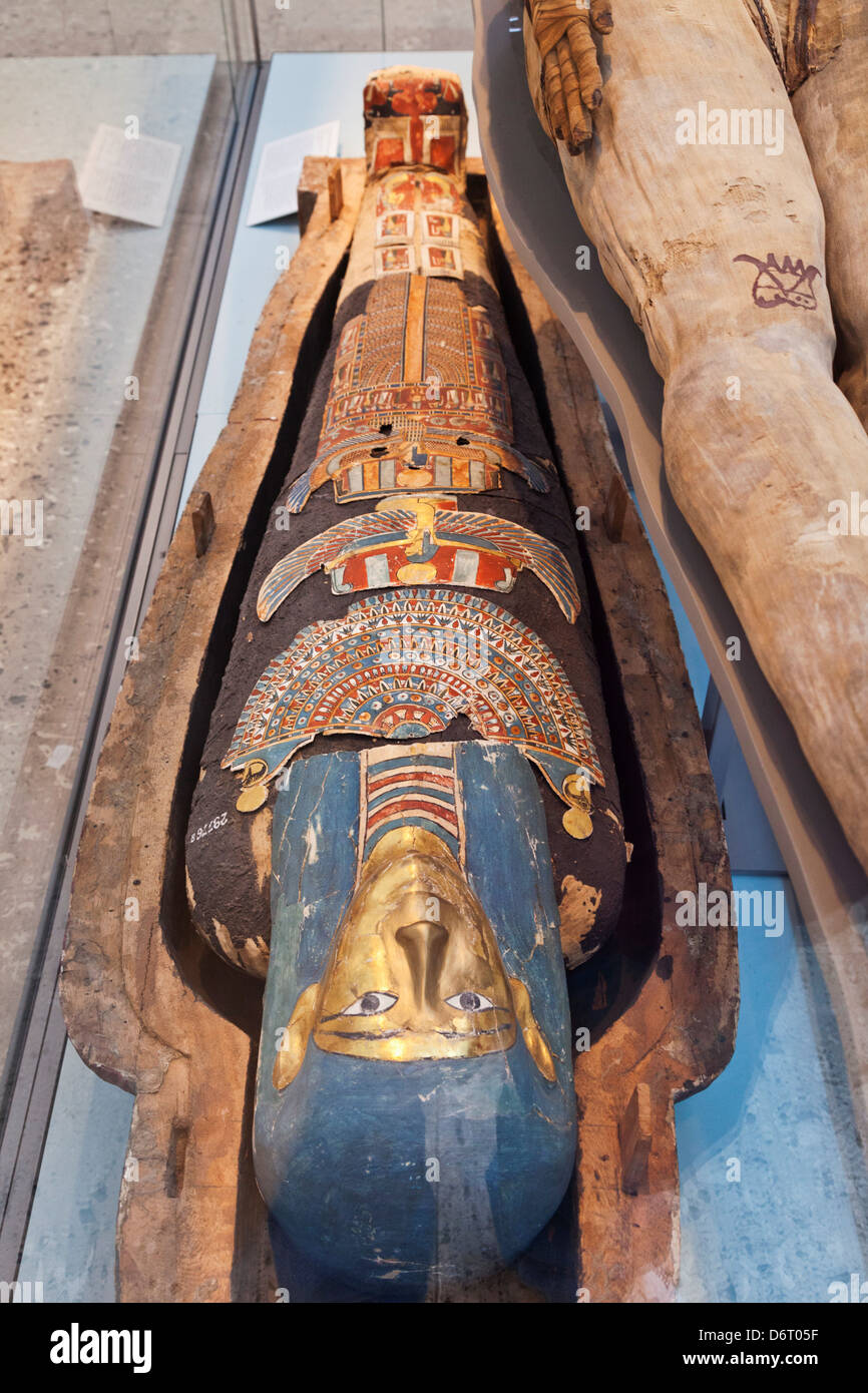Egyptian mummy british museum hi-res stock photography and images - Alamy