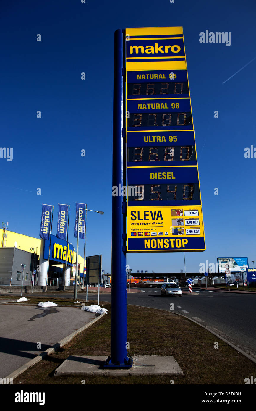 Makro logo hi-res stock photography and images - Alamy