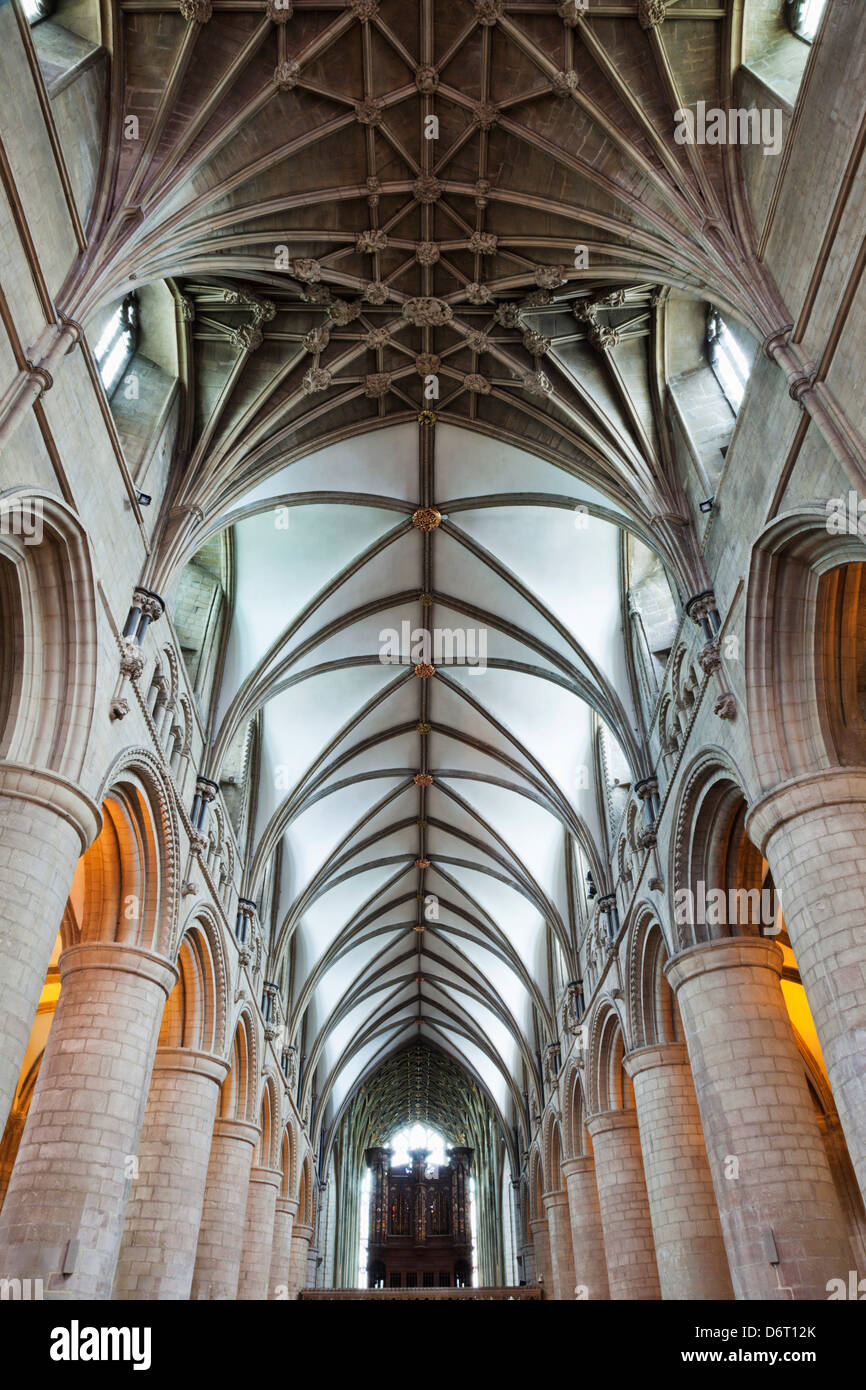 Gloucester cathedral nave hi-res stock photography and images - Alamy