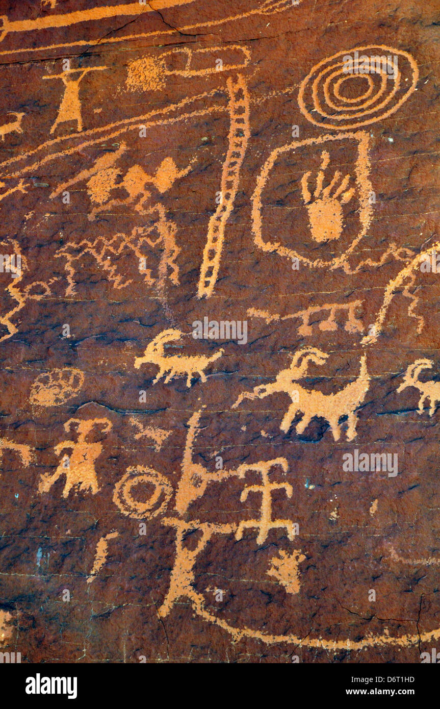 Atlatl rock petroglyphs, Valley of Fire State Park Stock Photo - Alamy