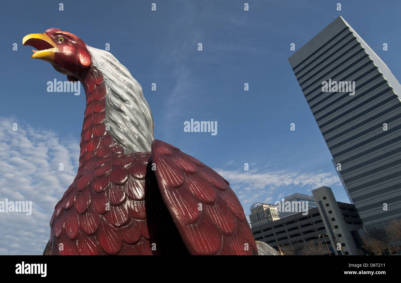 Rooster statue hi-res stock photography and images - Alamy