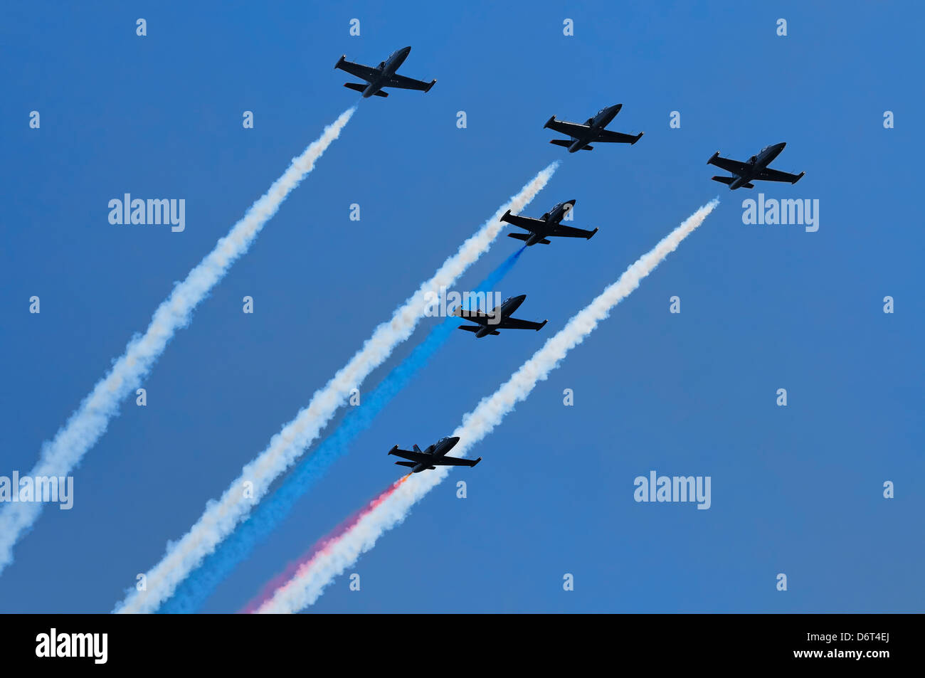 Flying albatros hi-res stock photography and images - Alamy
