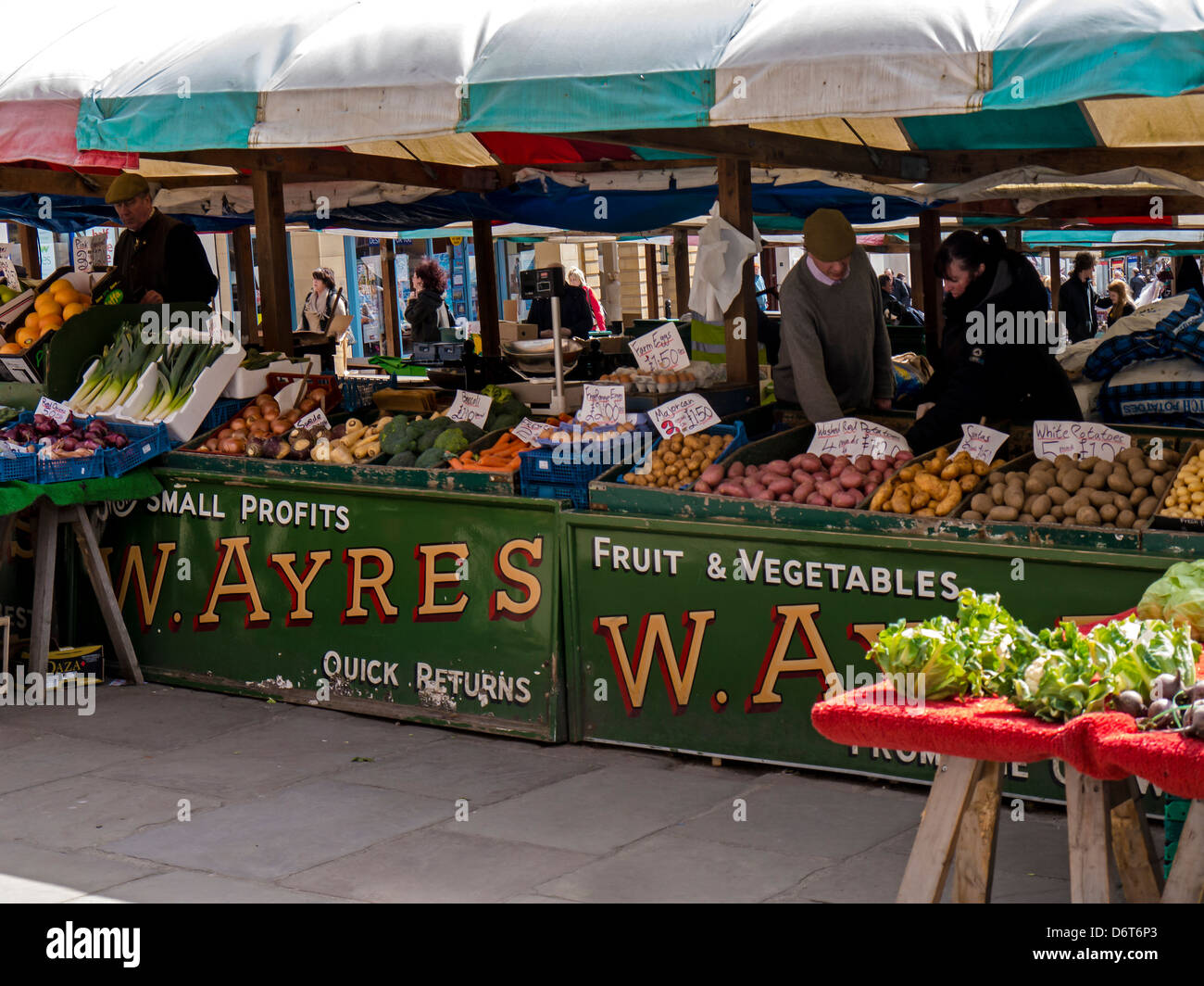 Chesterfield Market High Resolution Stock Photography and Images - Alamy
