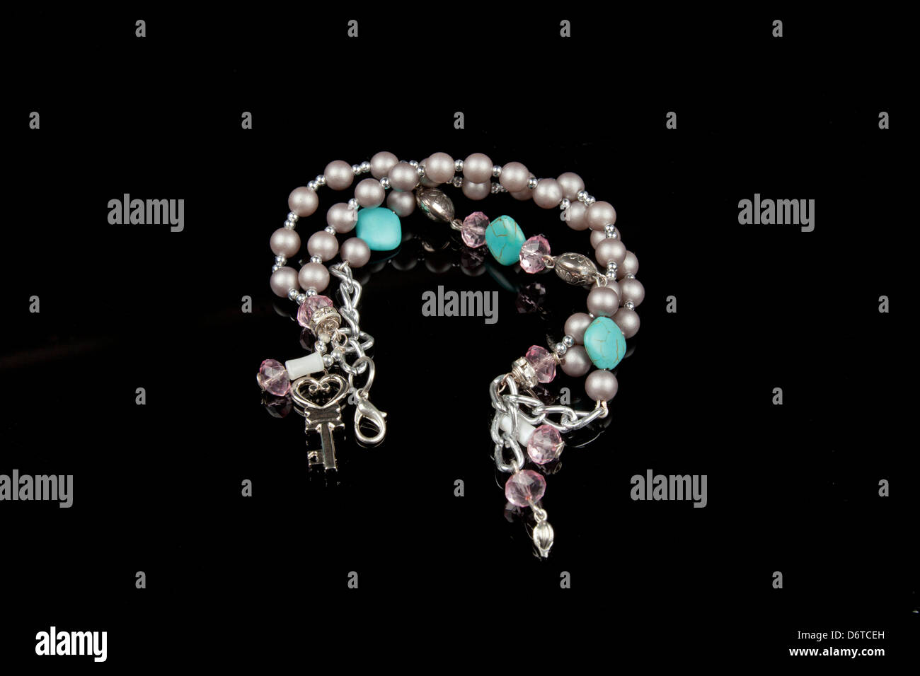 Black background jewel hi-res stock photography and images - Alamy