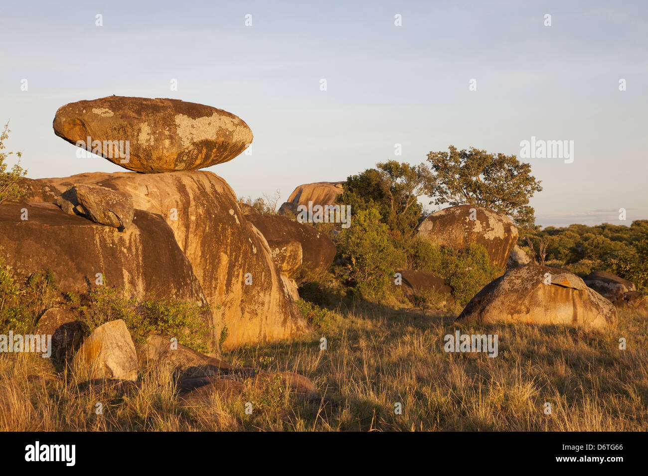 Kopje rocks in serengeti hi-res stock photography and images - Alamy