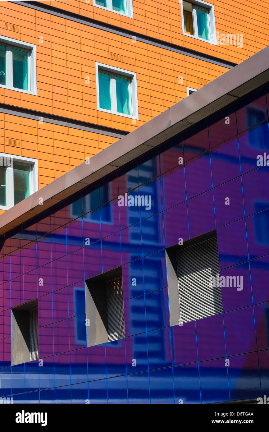 Architectural reflection hi-res stock photography and images - Alamy