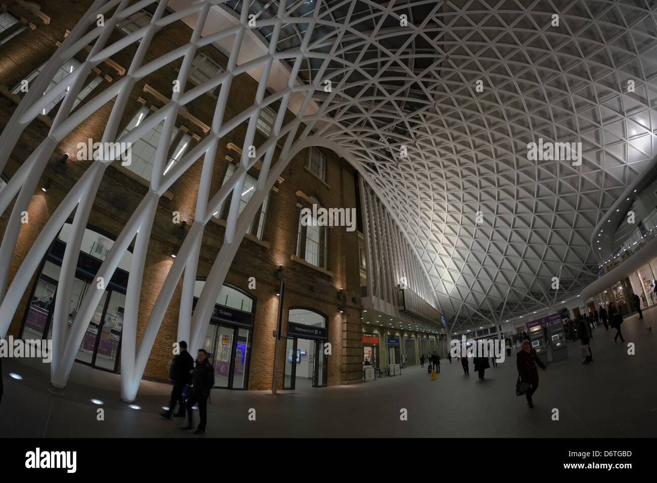 Kings Cross Train Station High Resolution Stock Photography and Images ...