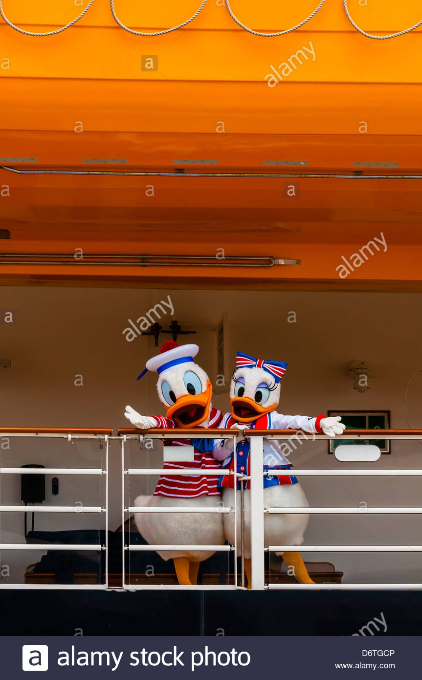 Daisy Duck Stock Photos & Daisy Duck Stock Images - Alamy