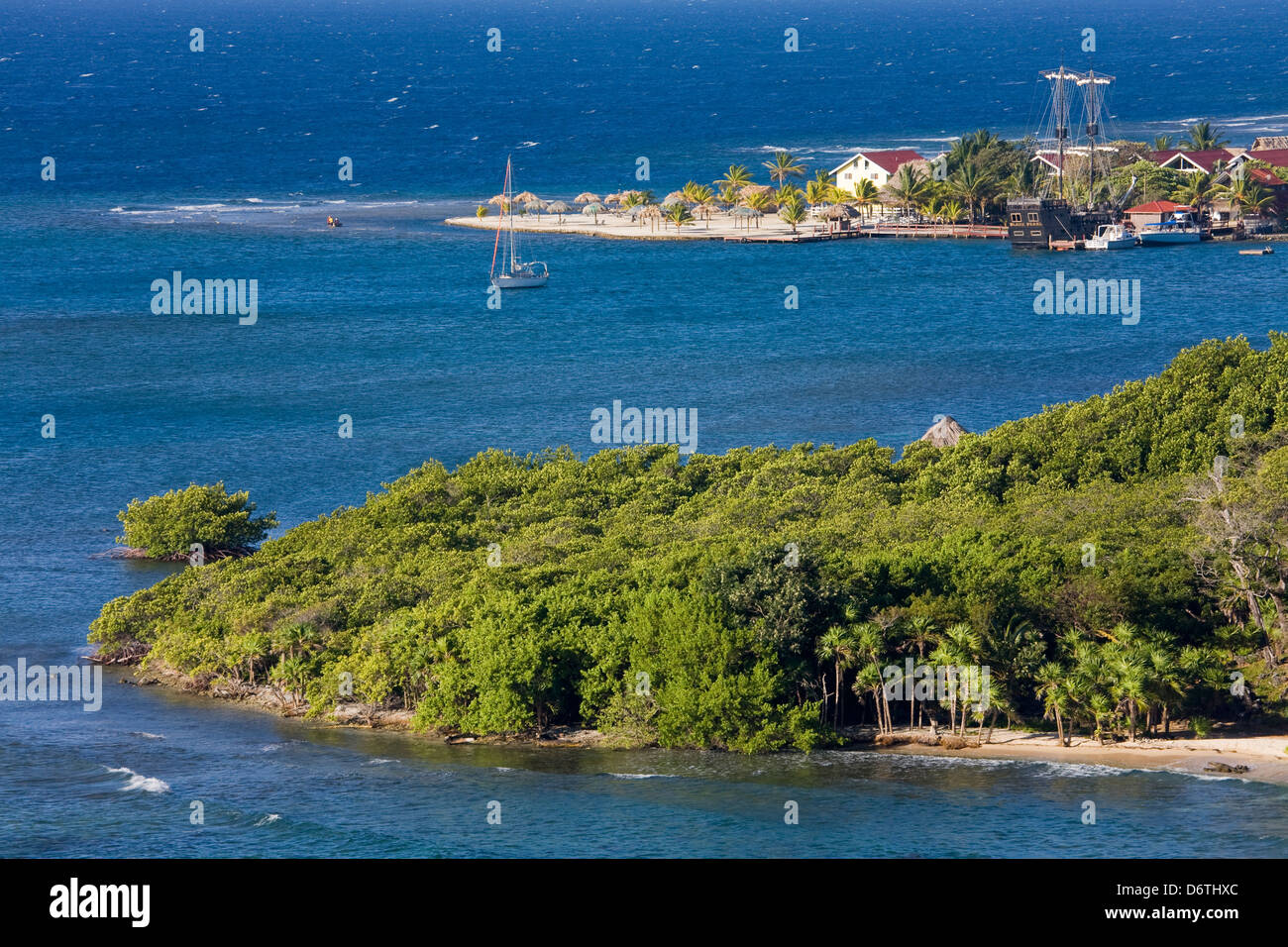 Mahogany Bay, Roatan Island, Honduras Stock Photo - Alamy