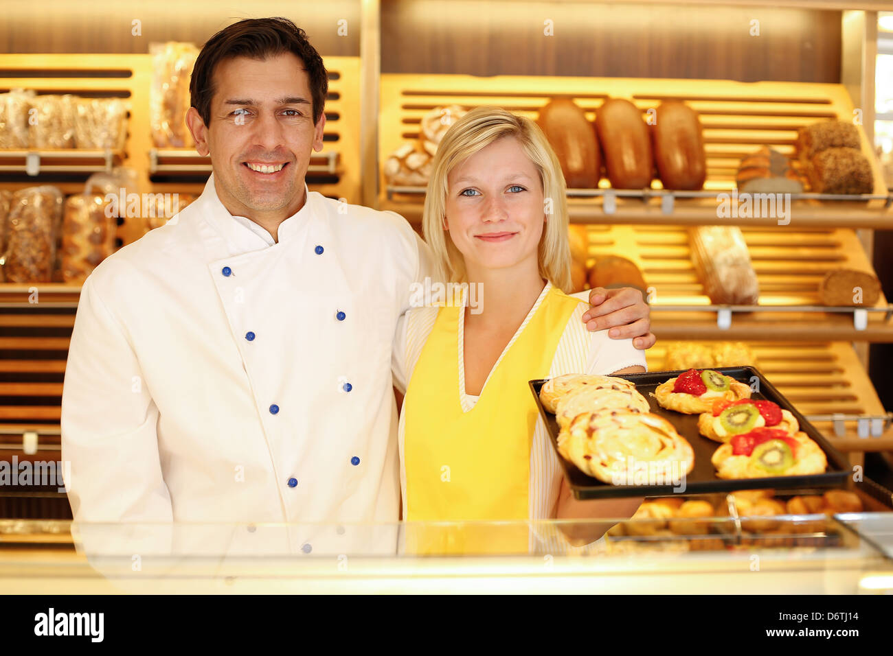 Baker bakery hi-res stock photography and images - Alamy