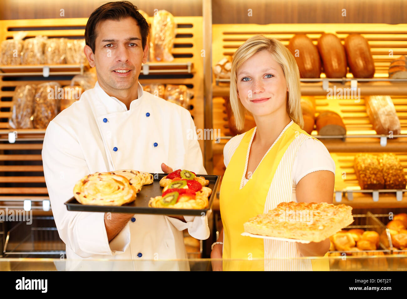 Bakery baker shop hi-res stock photography and images - Alamy