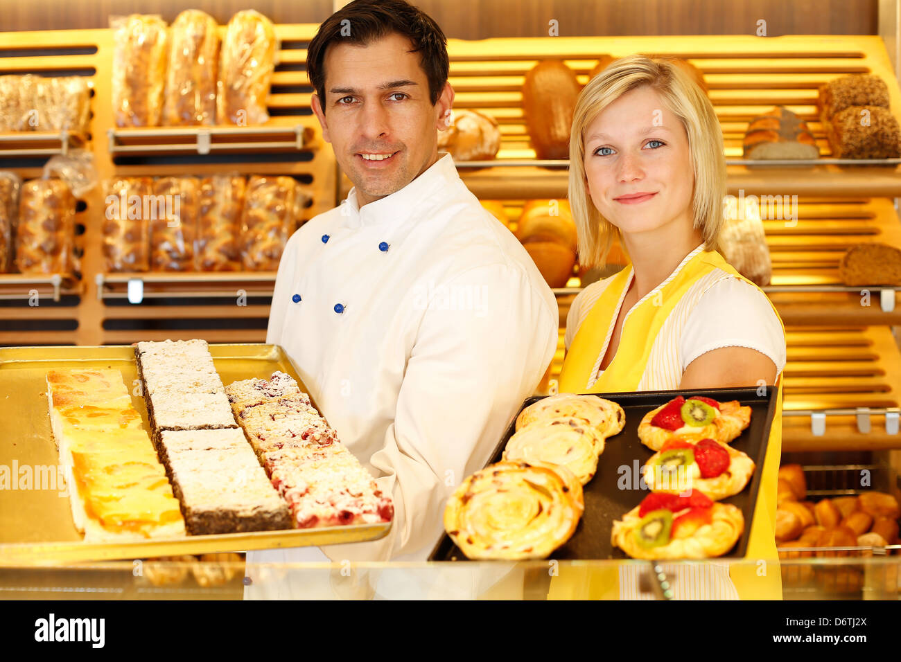 Bakery baker shop hi-res stock photography and images - Alamy