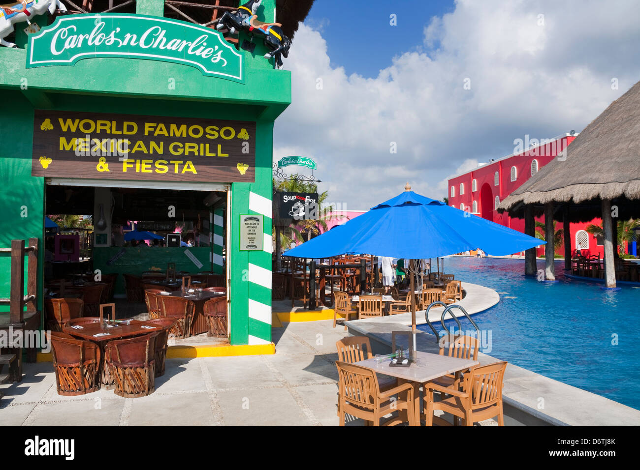 Mexico, Quintana Roo, Costa Maya, Port, Bar and swimming pool Stock ...