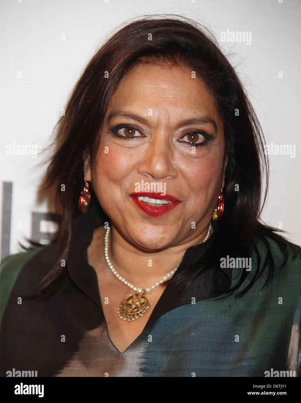 Directer hi-res stock photography and images - Alamy