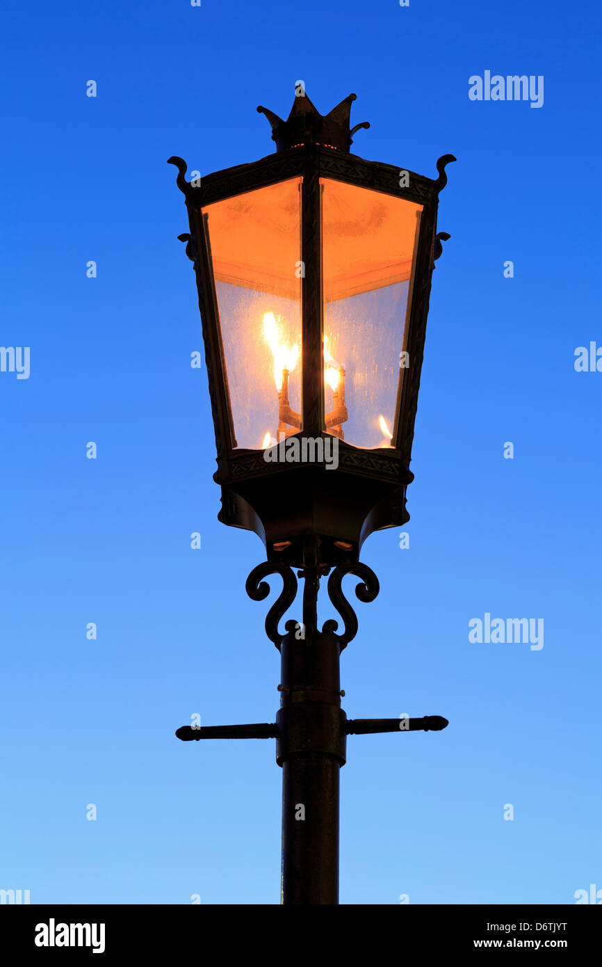 Gas lamp hi-res stock photography and images - Alamy
