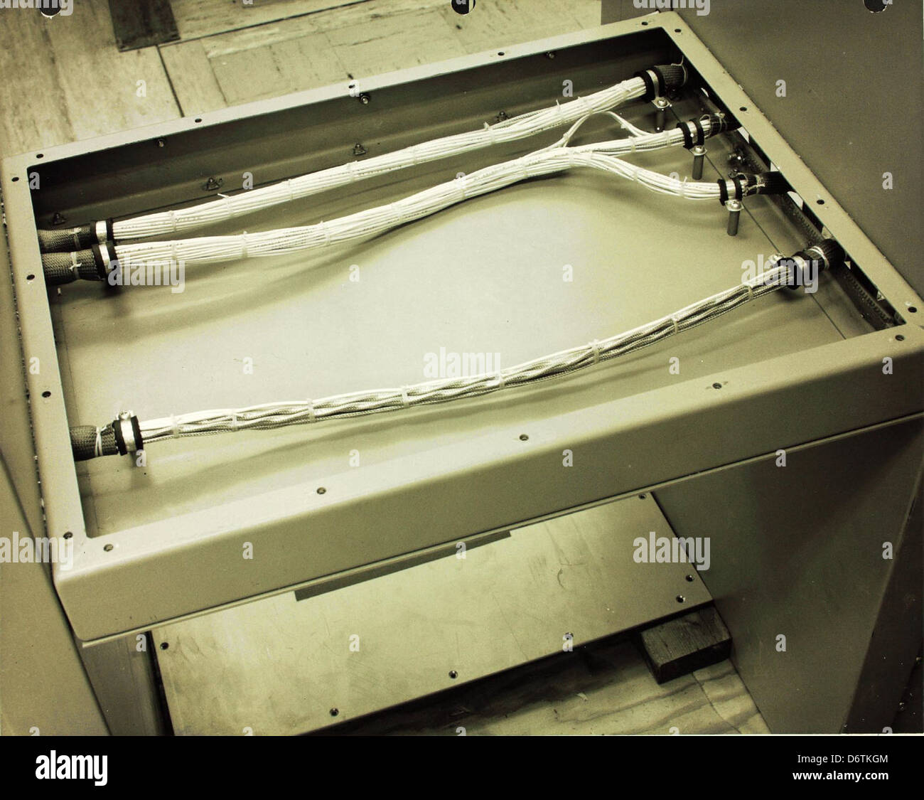 GSE 12-51 was a ground support equipment used during the 1960s for ...