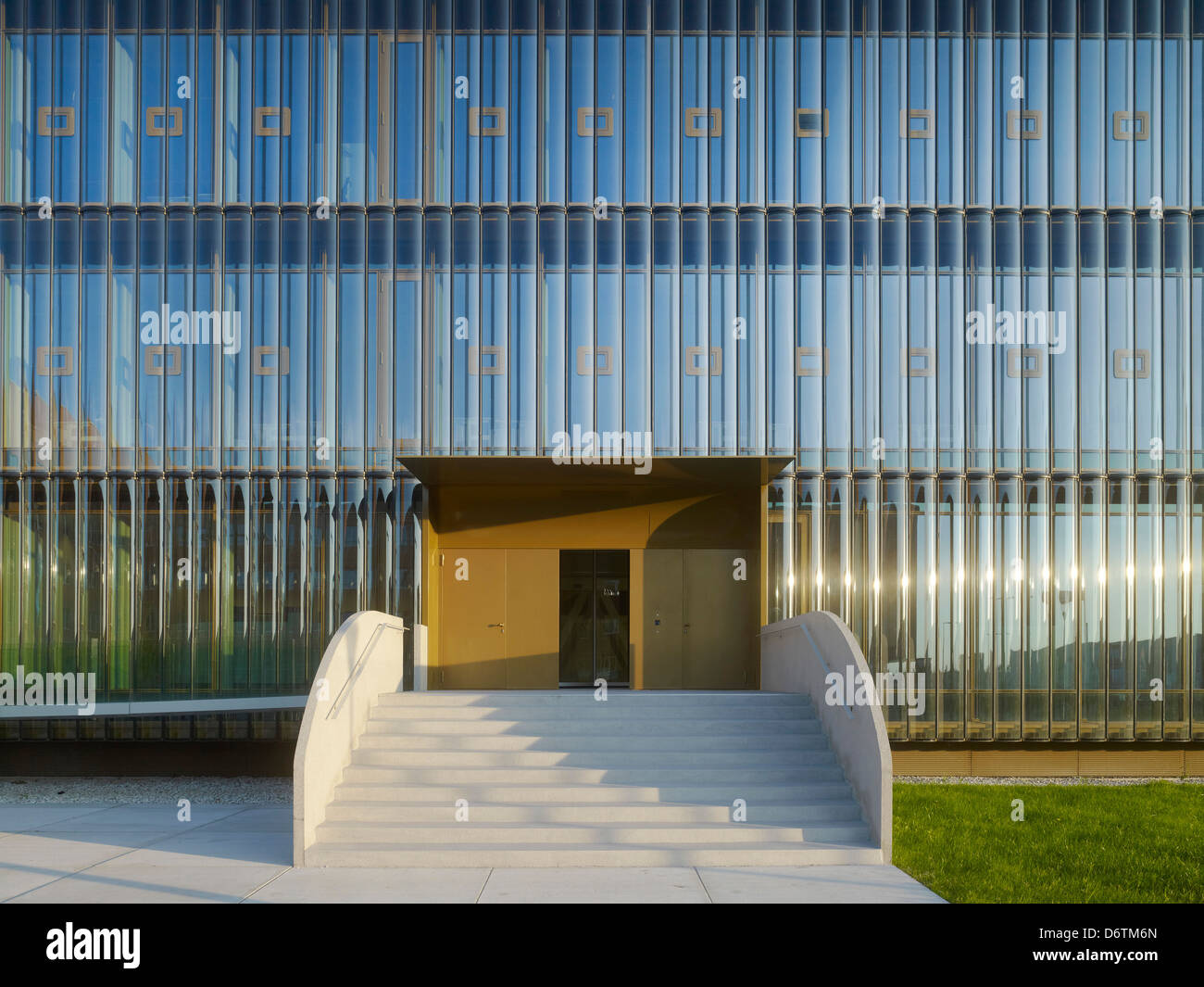CJIB Building Leeuwarden, Leeuwarden, Netherlands. Architect: Claus ...