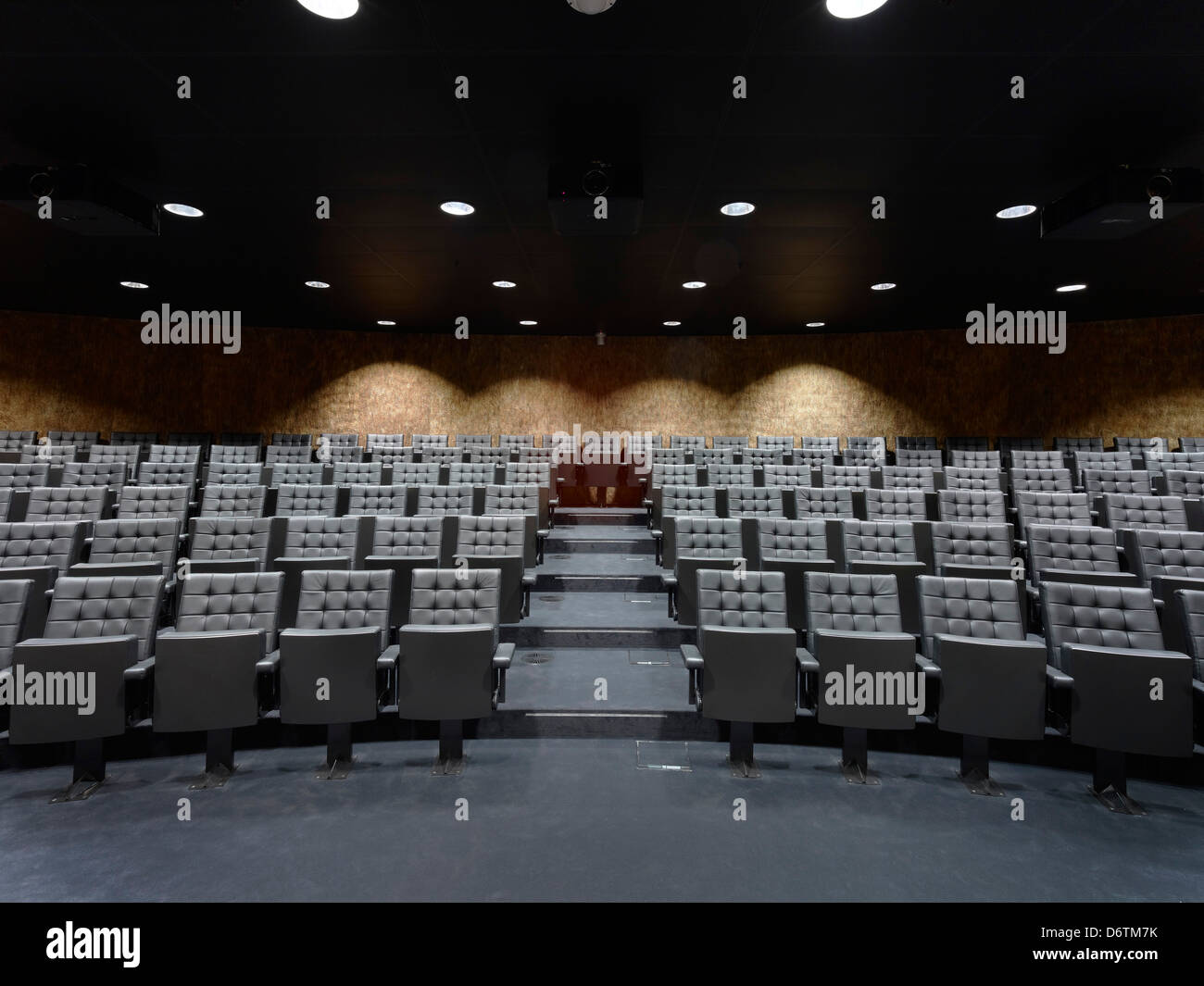 CJIB Building Leeuwarden, Leeuwarden, Netherlands. Architect: Claus ...