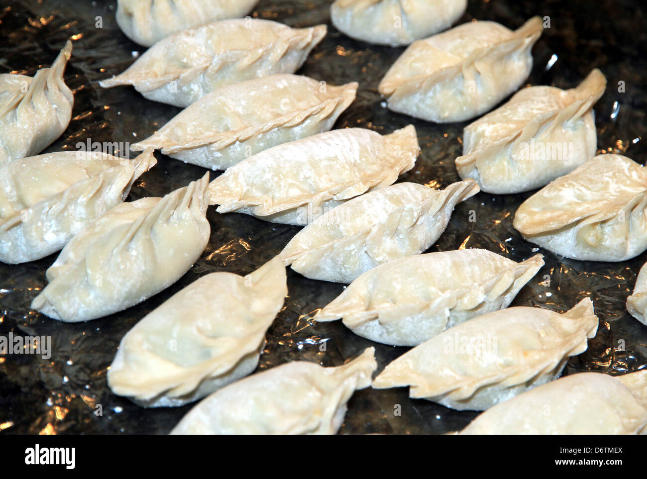 Chinese jiaozi hi-res stock photography and images - Alamy