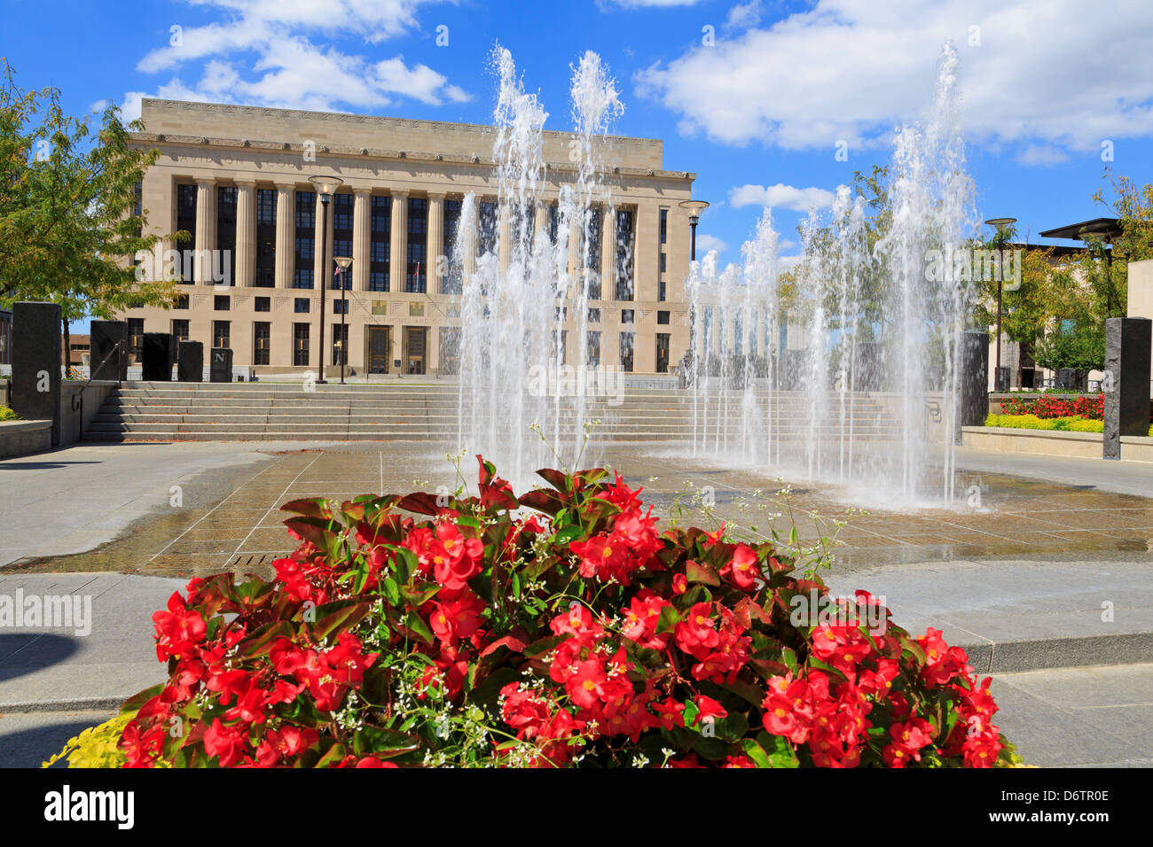 Metro courthouse public square hi-res stock photography and images - Alamy