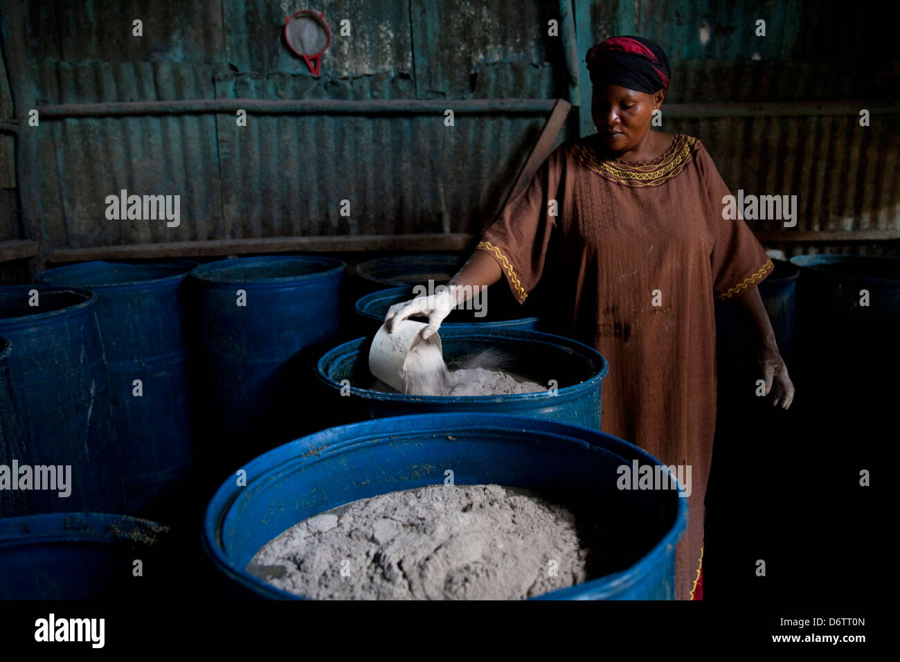 Kenyan Beer Stock Photos & Kenyan Beer Stock Images - Alamy