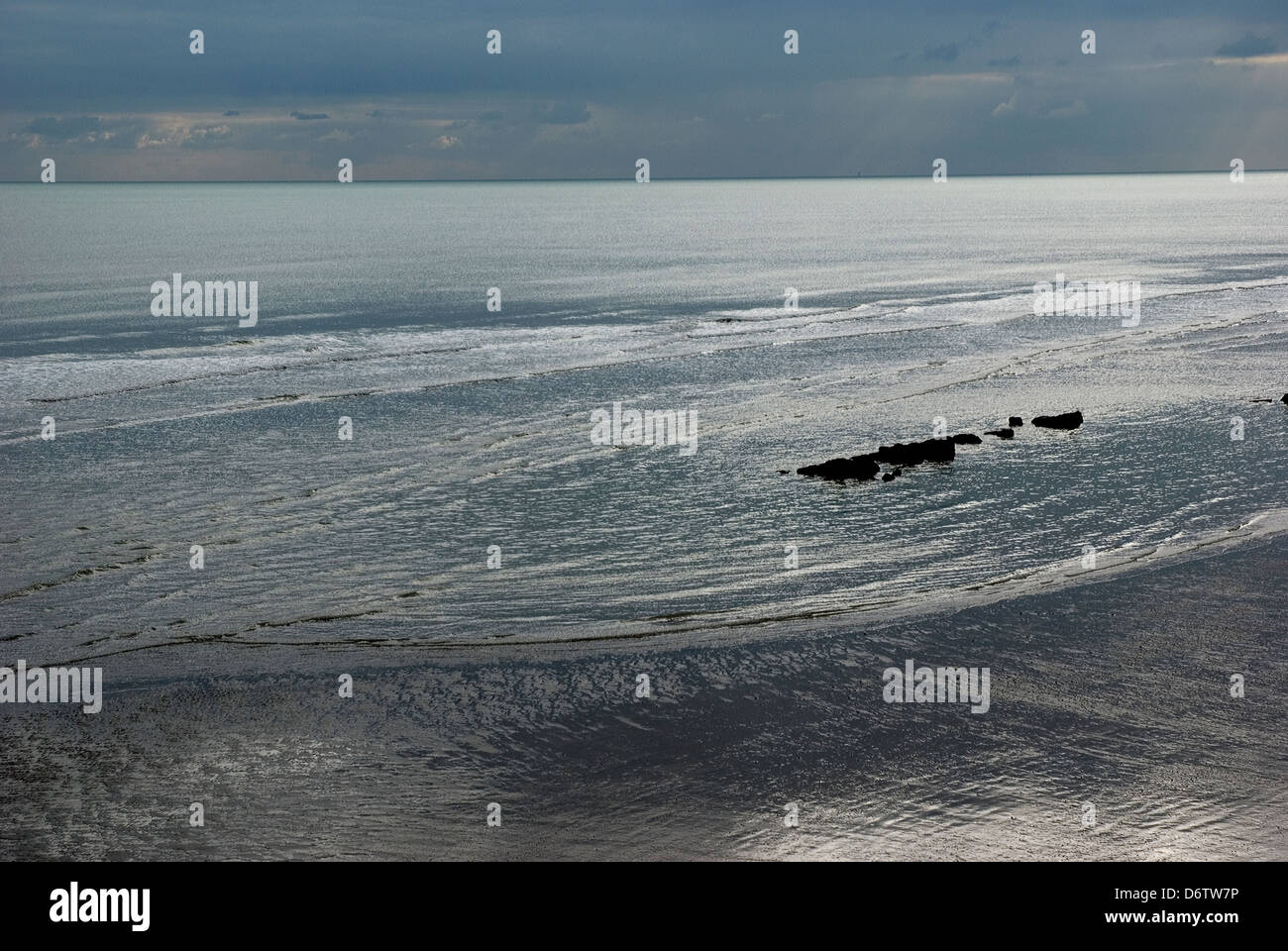 Hastings beach in east sussex after spring storm low tide hi-res stock ...