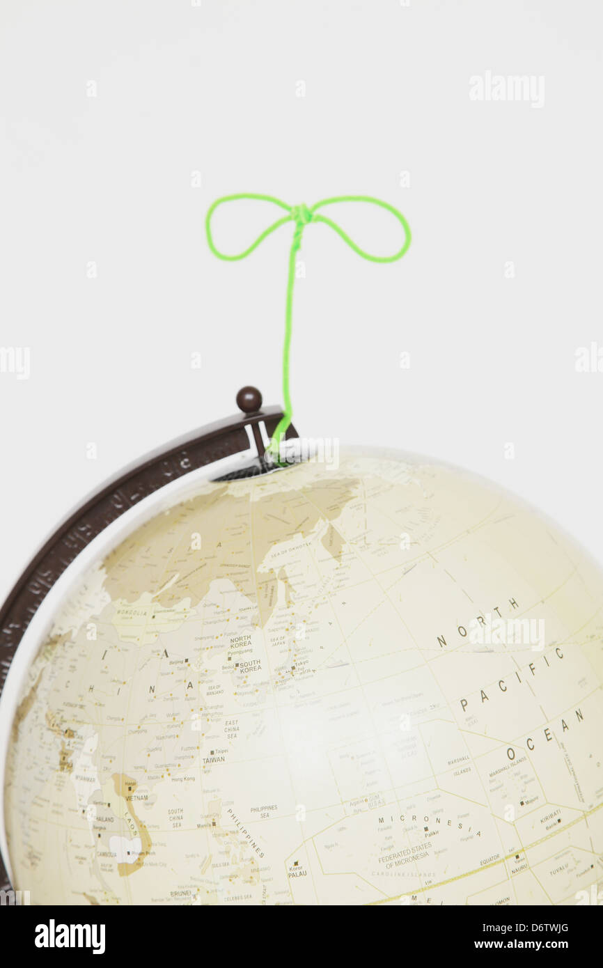 Double globe map hi-res stock photography and images - Alamy