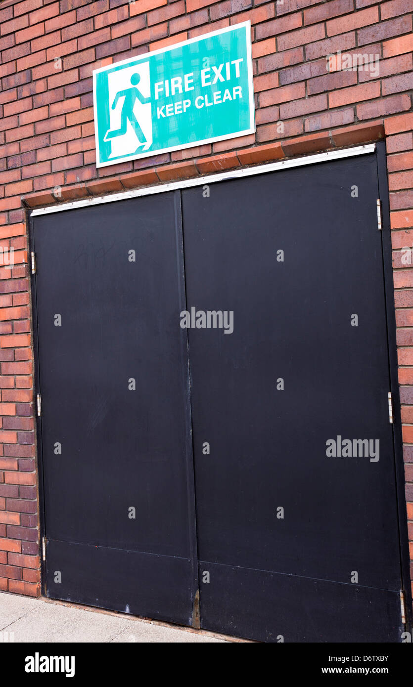 Fire doors hi-res stock photography and images - Alamy