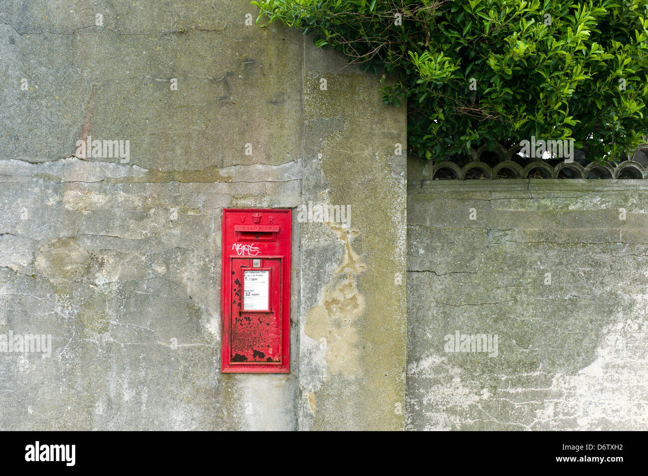 Letterbox design hi-res stock photography and images - Alamy