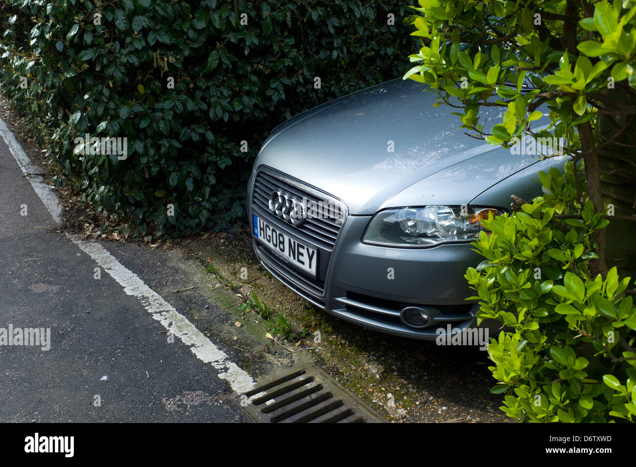 Off street parking hi-res stock photography and images - Alamy