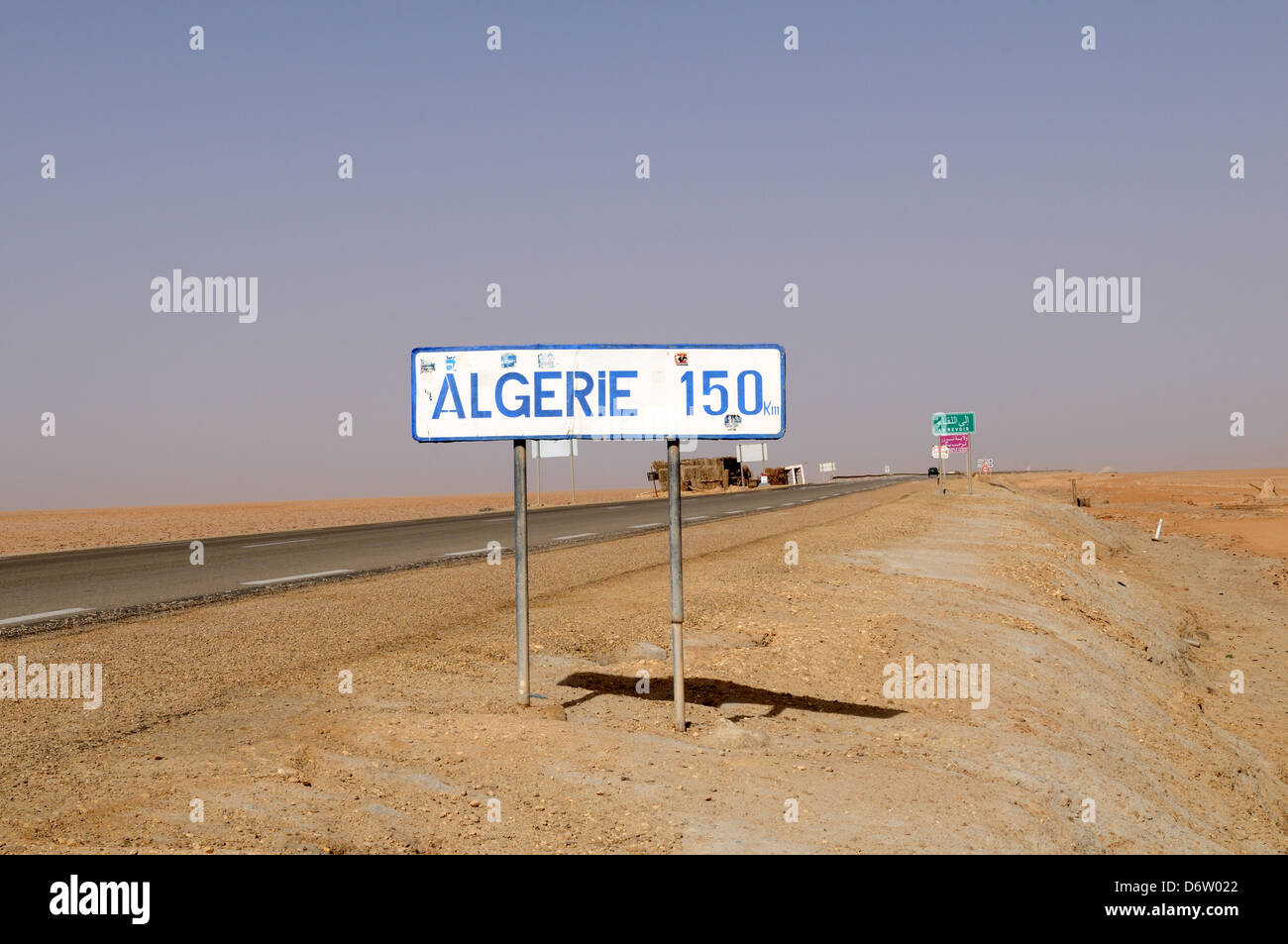 Kilometers sign hi-res stock photography and images - Alamy