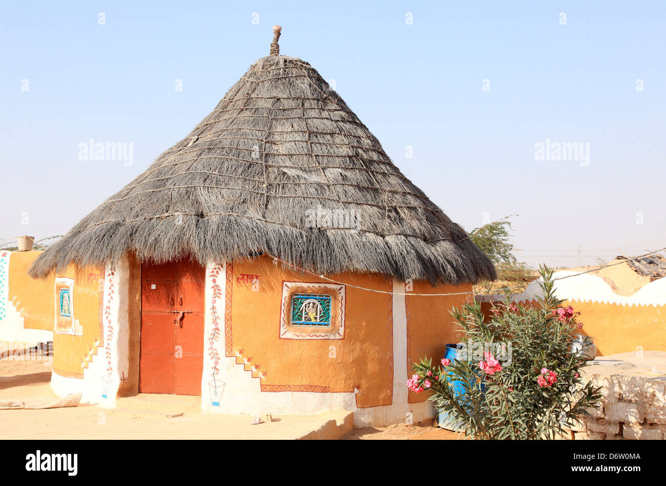 Traditional indian thatched village house hi-res stock photography and ...