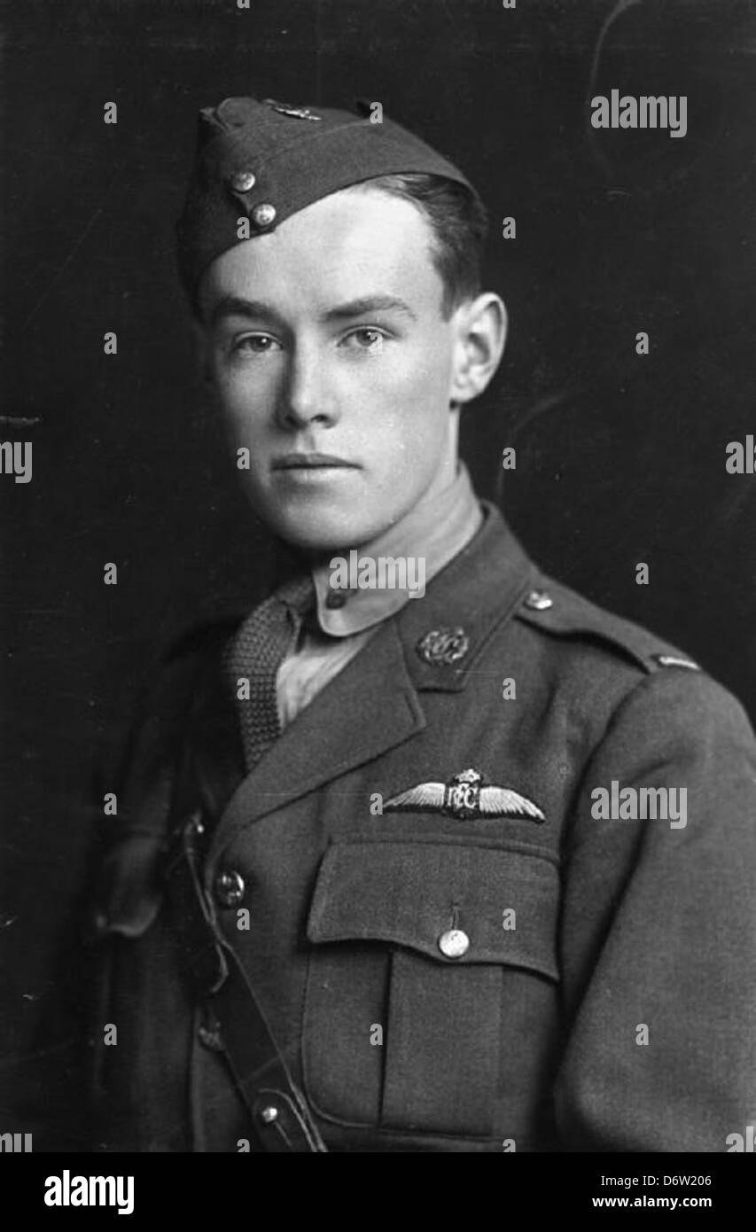Second Lieutenant K.F. Nichol served in World War I between 1914-1918 ...