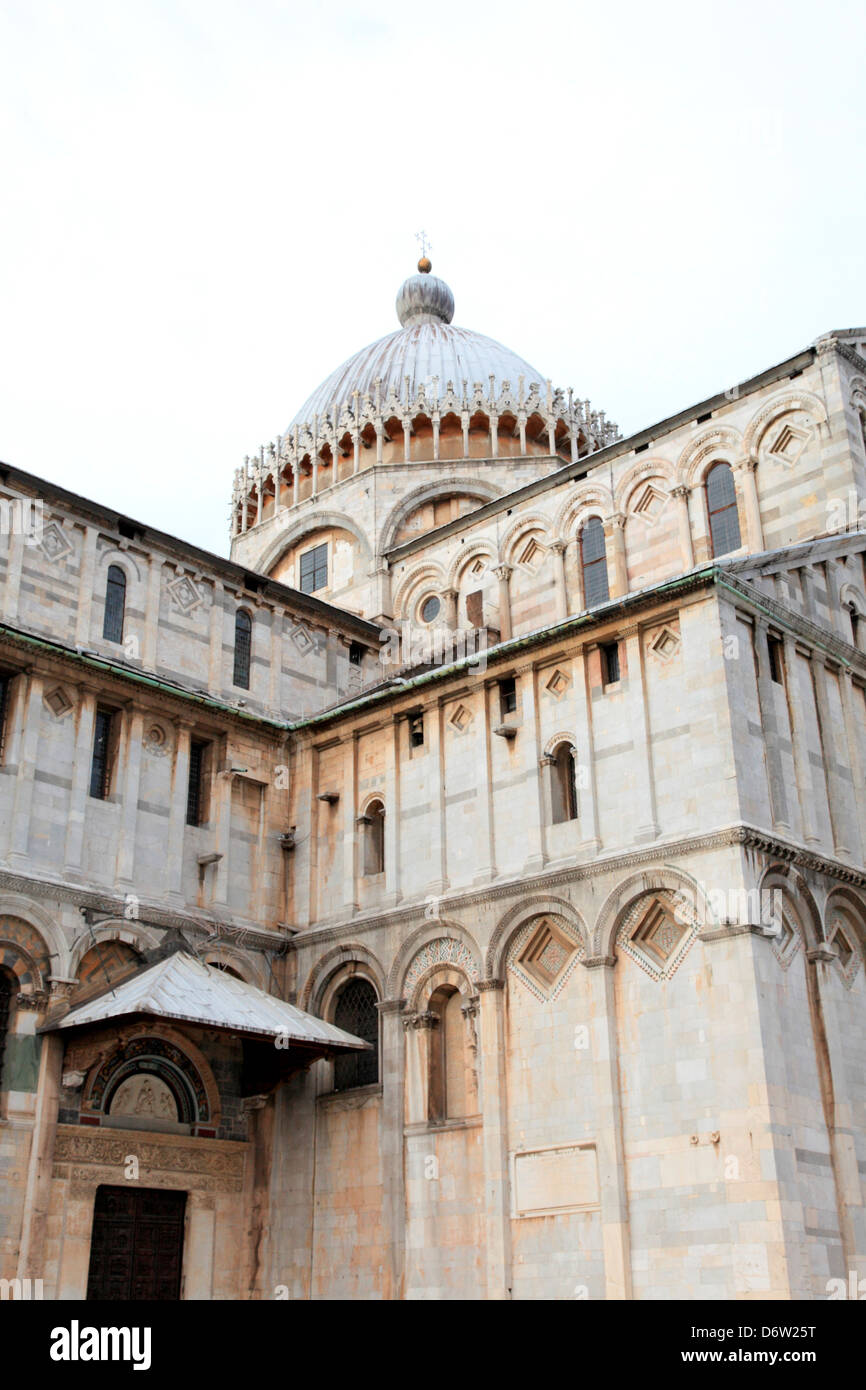 Dome in pisa hi-res stock photography and images - Alamy