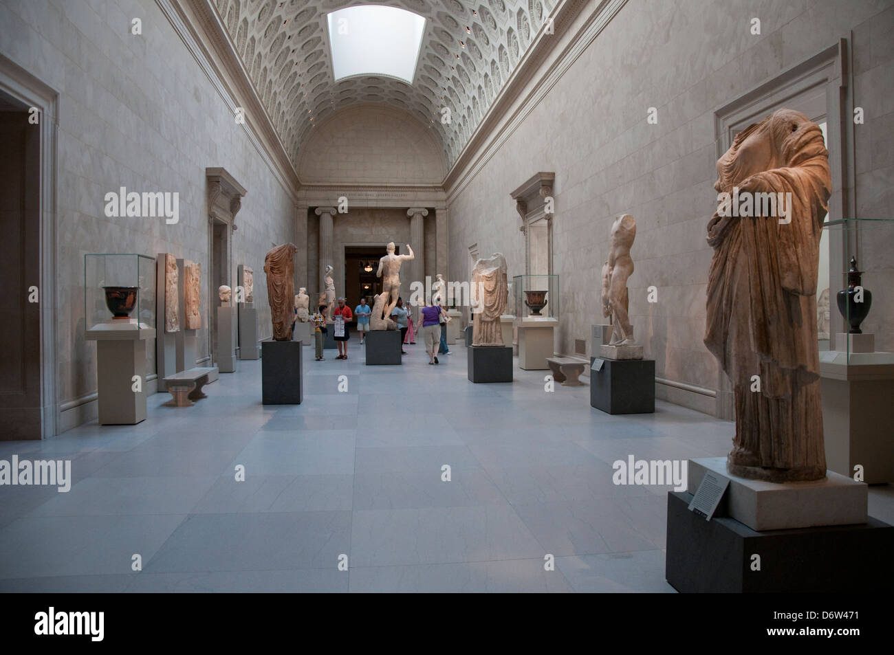 The Greek and Roman Art Gallery in the Metropolitan Museum of Art, (Met ...