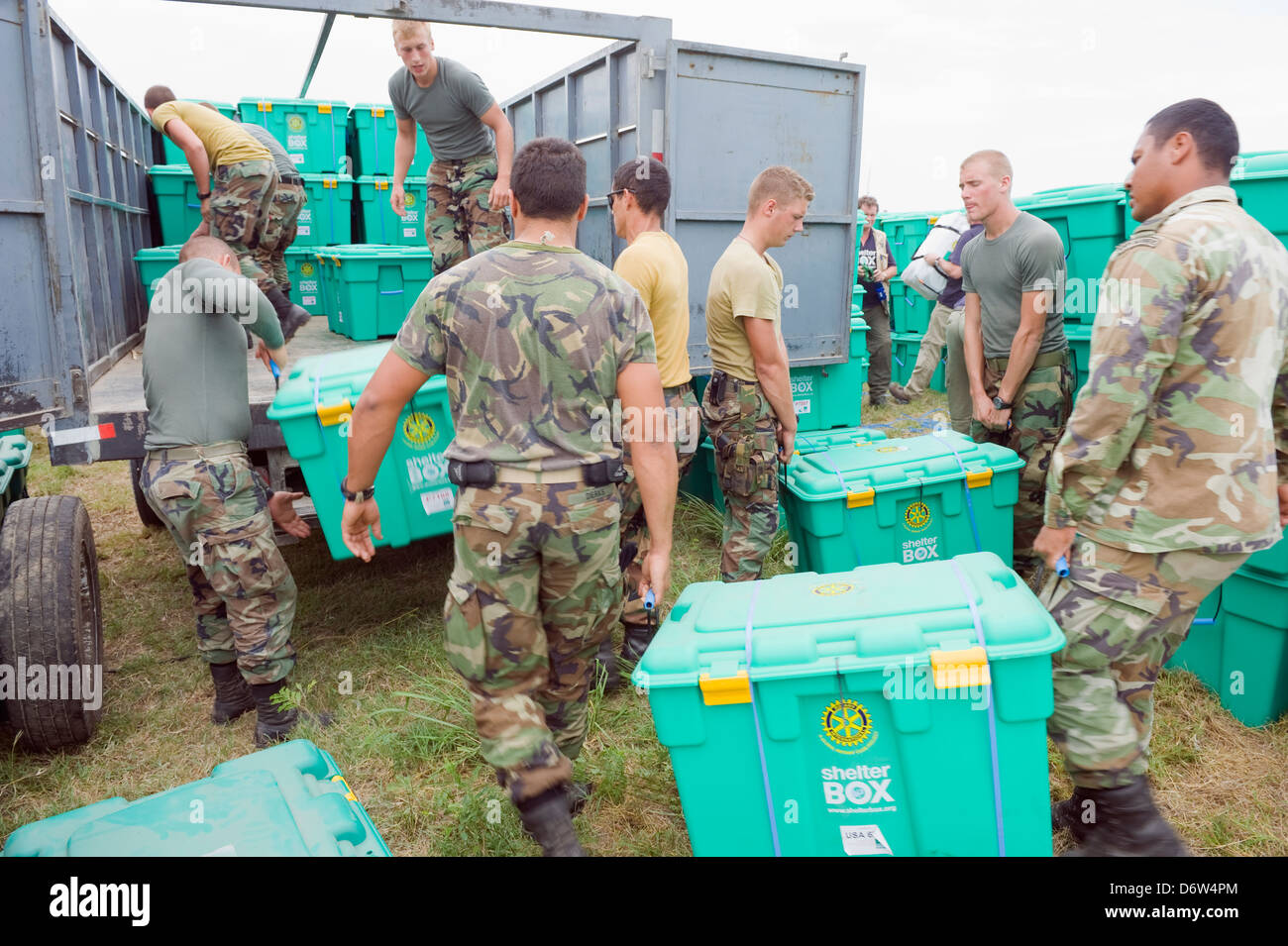 Army distribution hi-res stock photography and images - Alamy