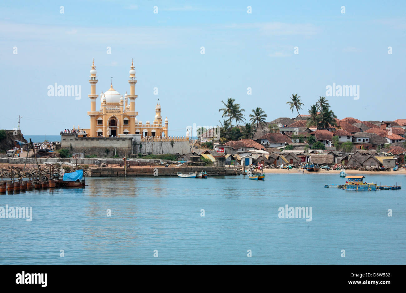 Mosque kerala palm hi-res stock photography and images - Alamy