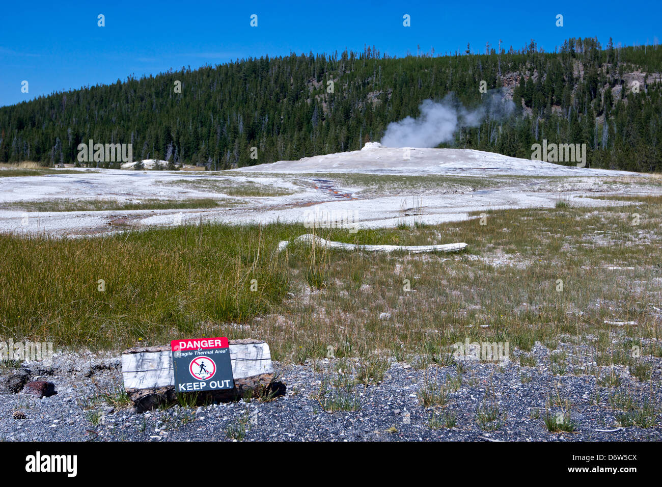 Old faithful geyser warning sign hi-res stock photography and images ...