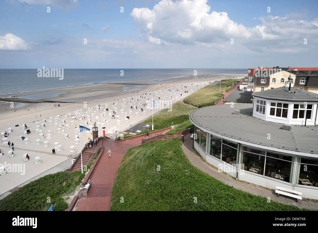 Wangerooge, Germany, pudding Cafe on the beach promenade Stock Photo ...