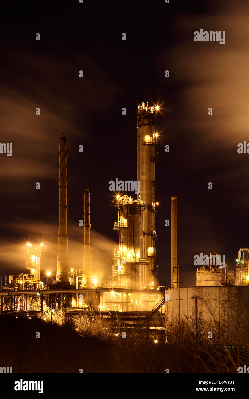 View of an oil refinery at night Stock Photo - Alamy