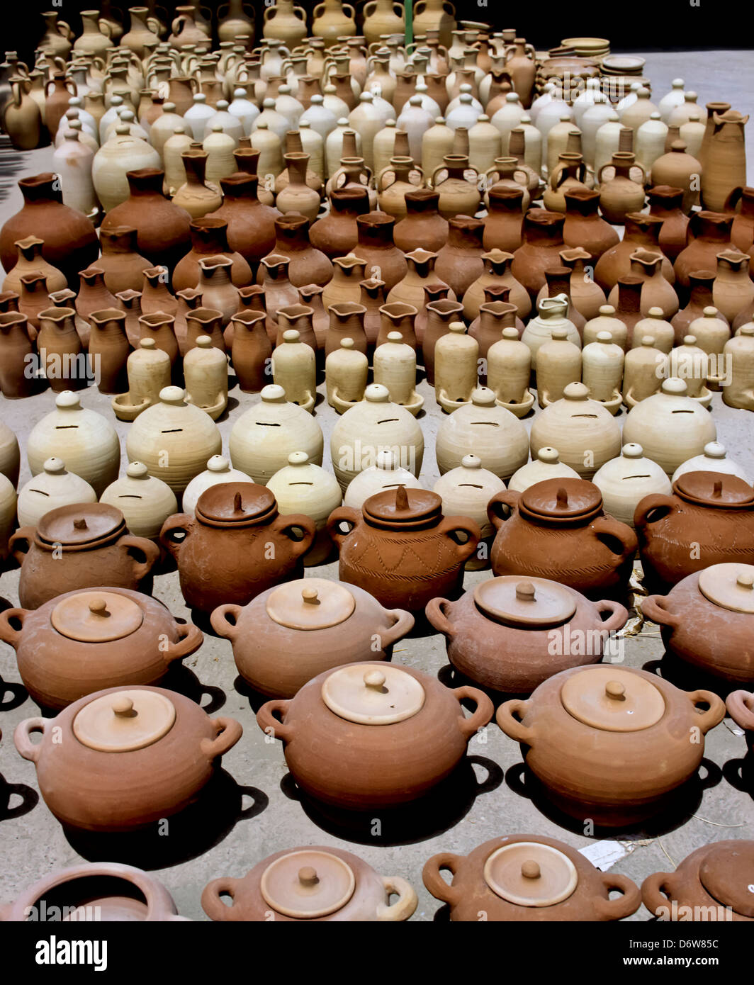 Cyprus pottery hi-res stock photography and images - Alamy