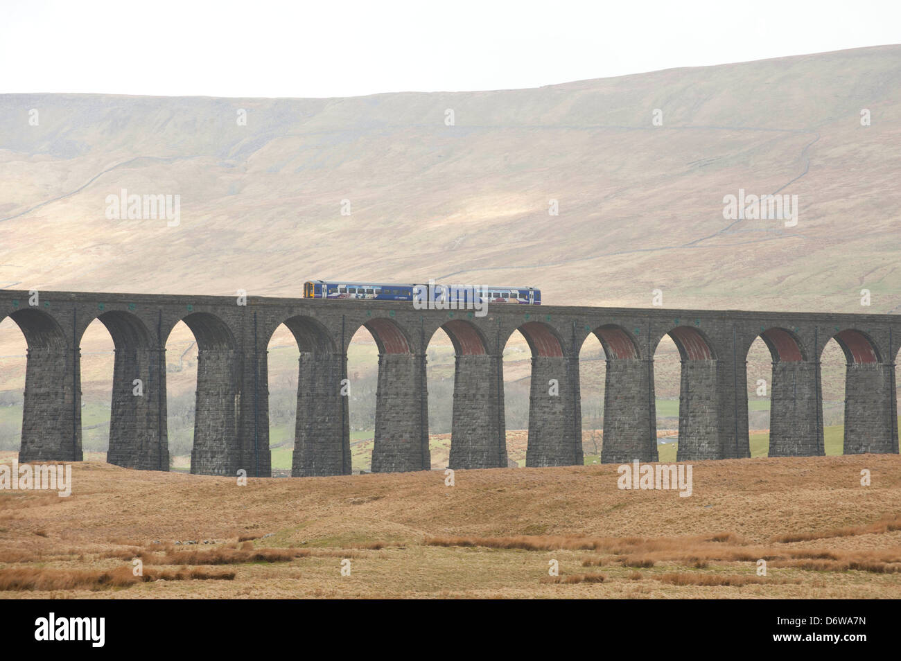 Ribblehead viaduct rail hi-res stock photography and images - Alamy