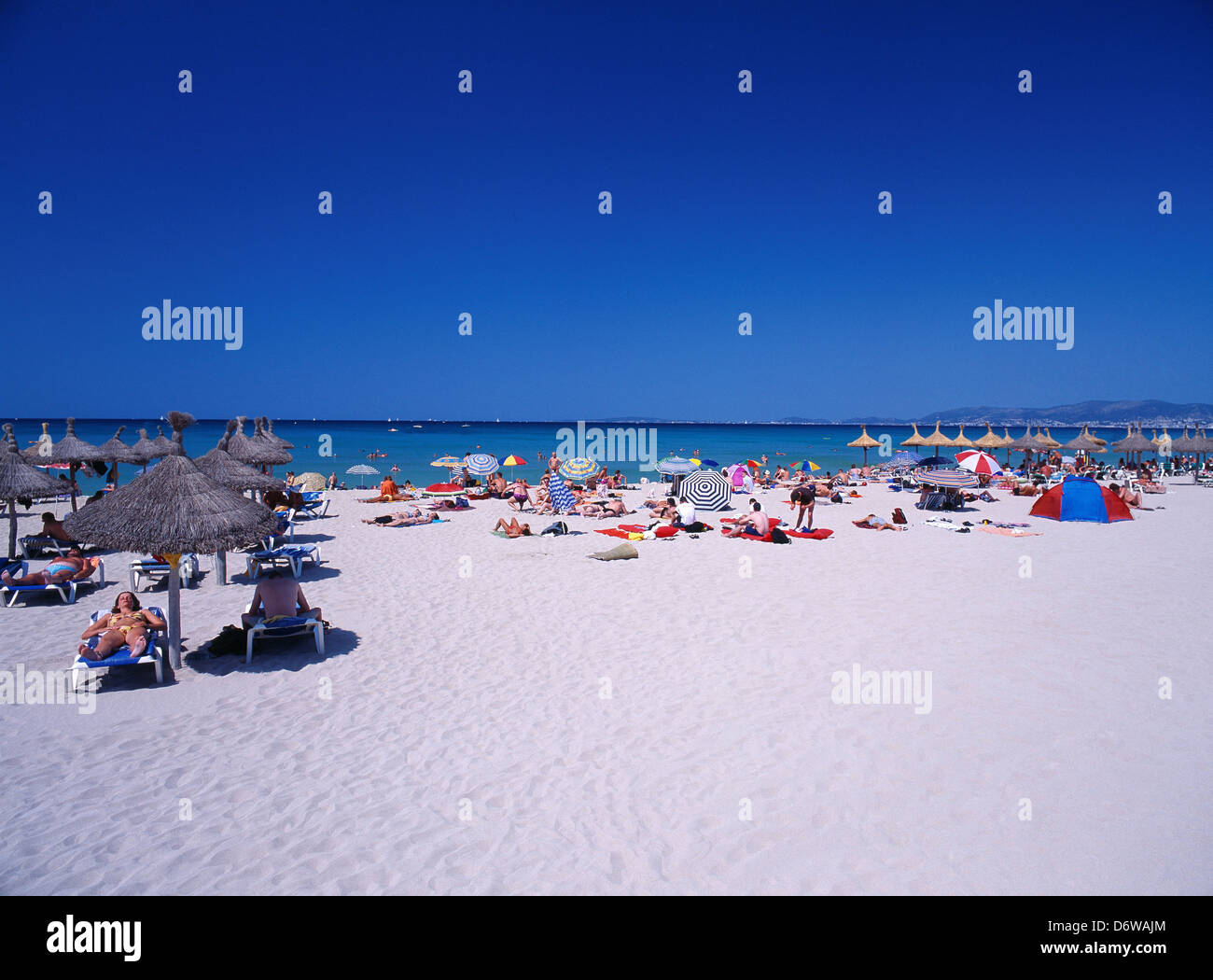 Men beach majorca hi-res stock photography and images - Alamy
