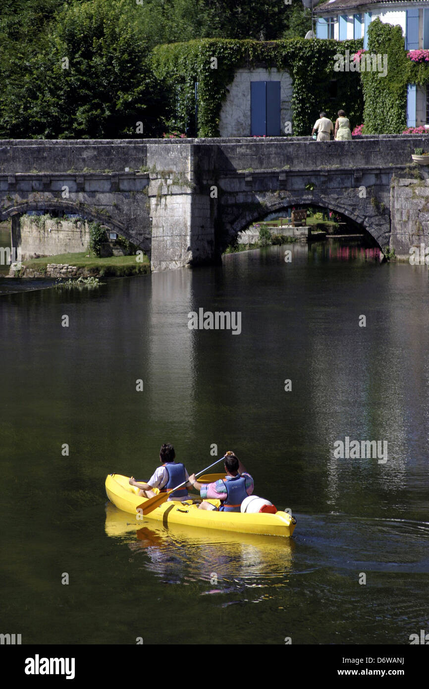 Dronne kayak hi-res stock photography and images - Alamy