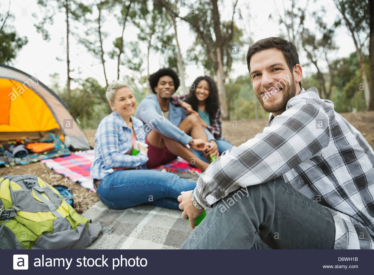 Adventure people friends camping hi-res stock photography and images ...