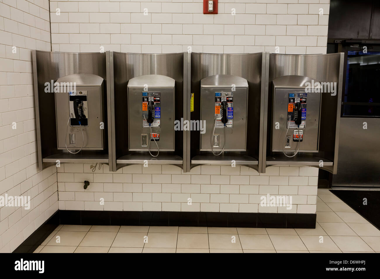 Public Phone Booths Stock Photos & Public Phone Booths Stock Images - Alamy