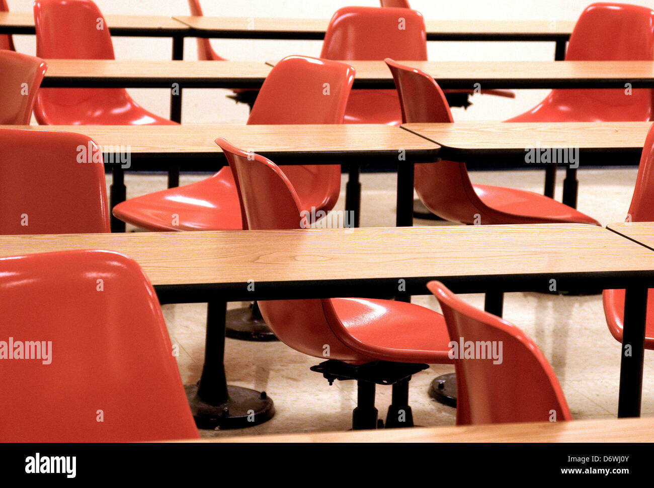 Tables and chairs in a college classroom Stock Photo - Alamy