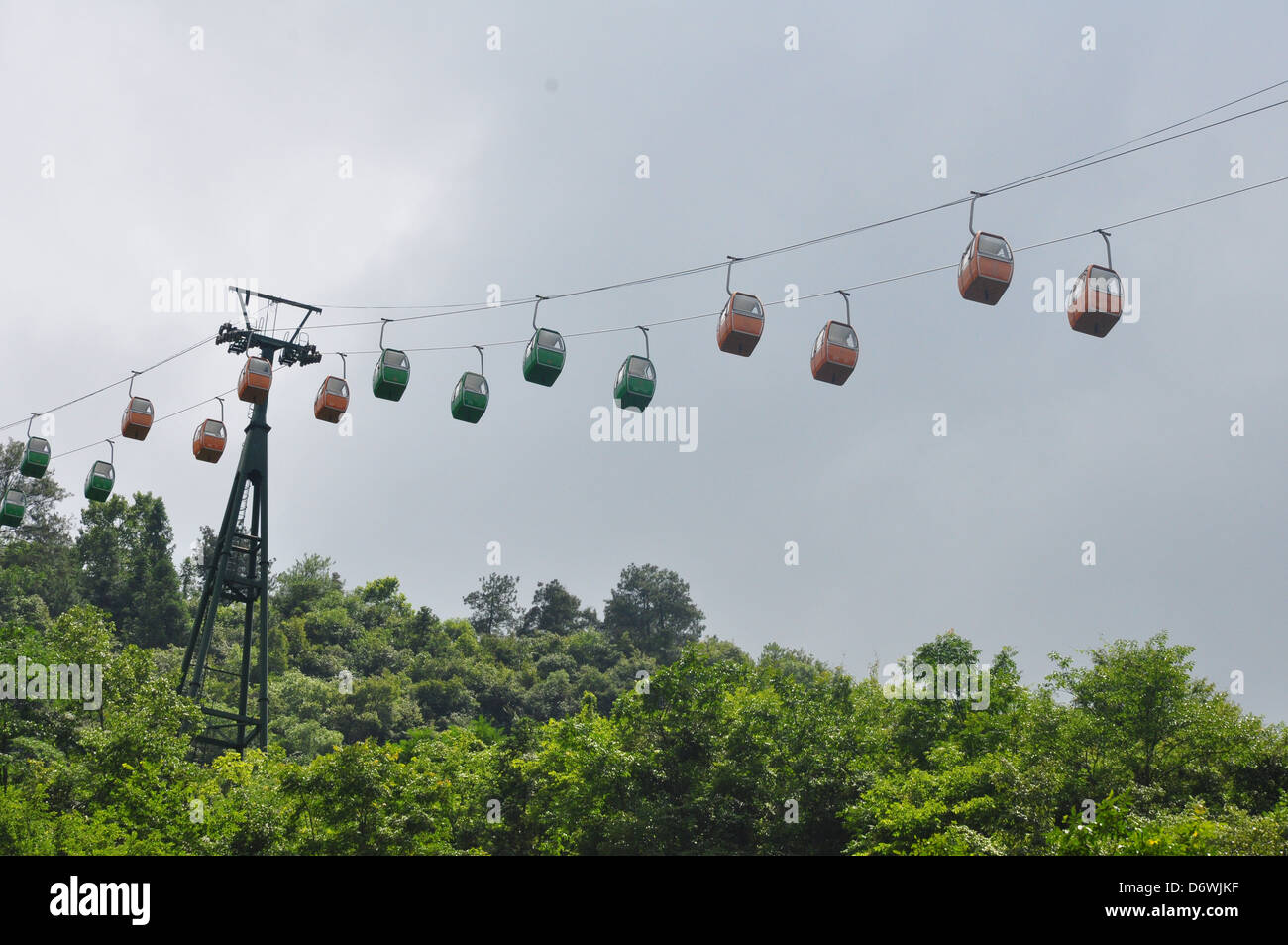 Funicular ropeway mountain cableway hi-res stock photography and images ...